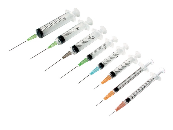 Spritze mit Kanüle 22G 0.70x40mm Terumo Luer-Ansatz zentrisch